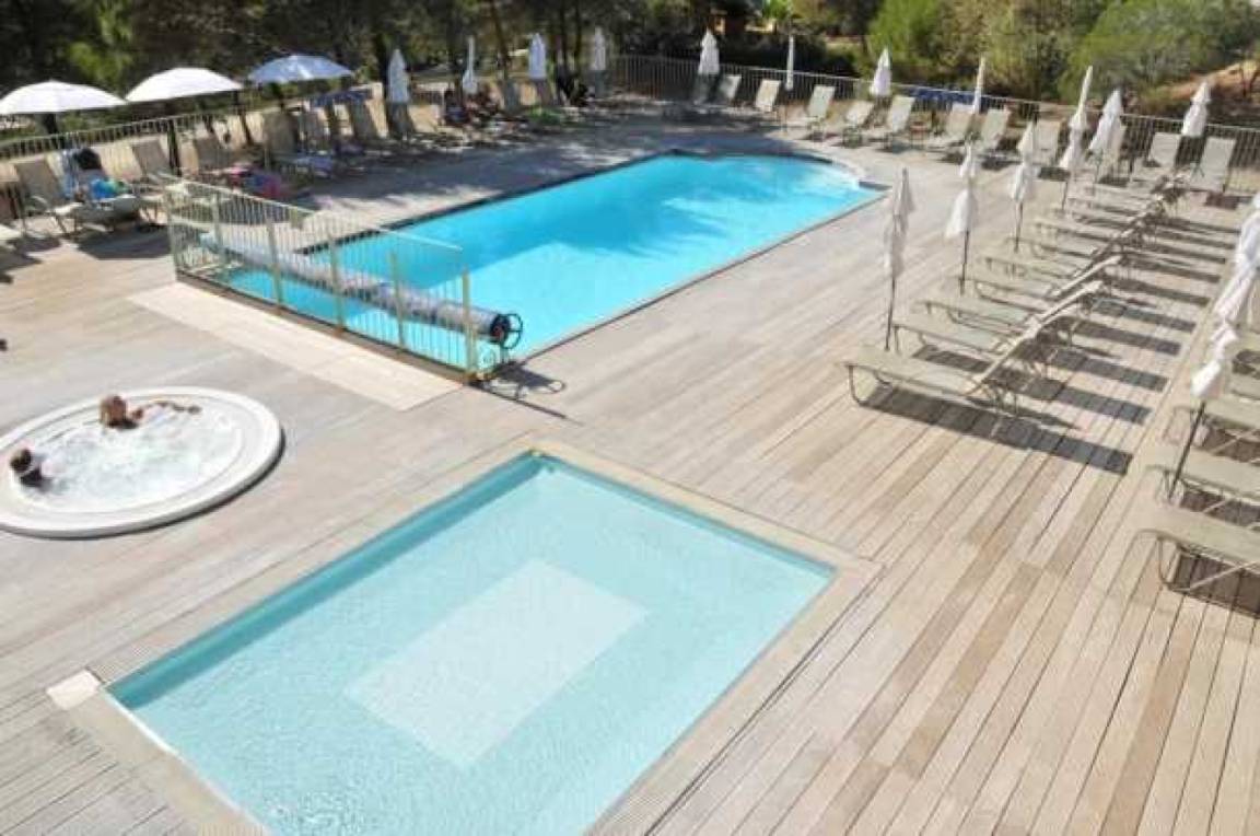 30 M² Acampamento ∙ 2 Quartos ∙ 4 Hóspedes - Mèze