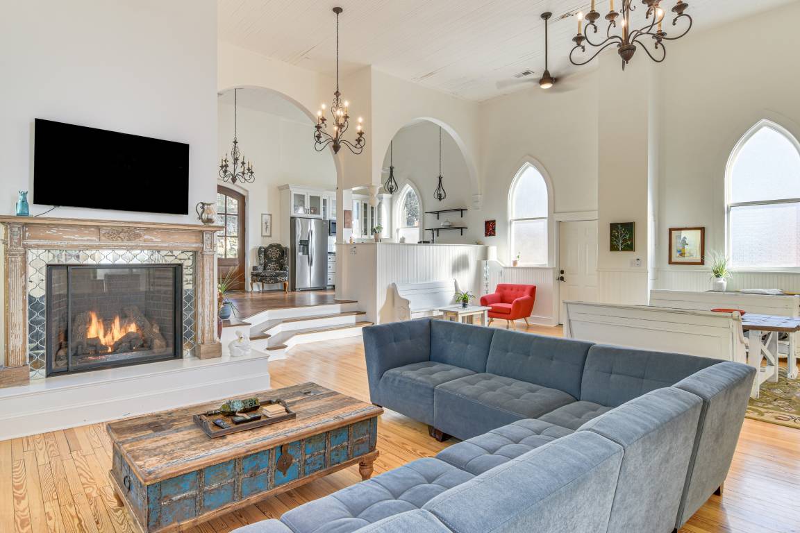 232 M² House ∙ 3 Bedrooms ∙ 8 Guests - Staunton, VA