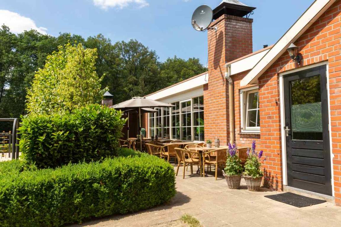 250 M² Huis ∙ 7 Slaapkamers ∙ 38 Gasten - Haaksbergen