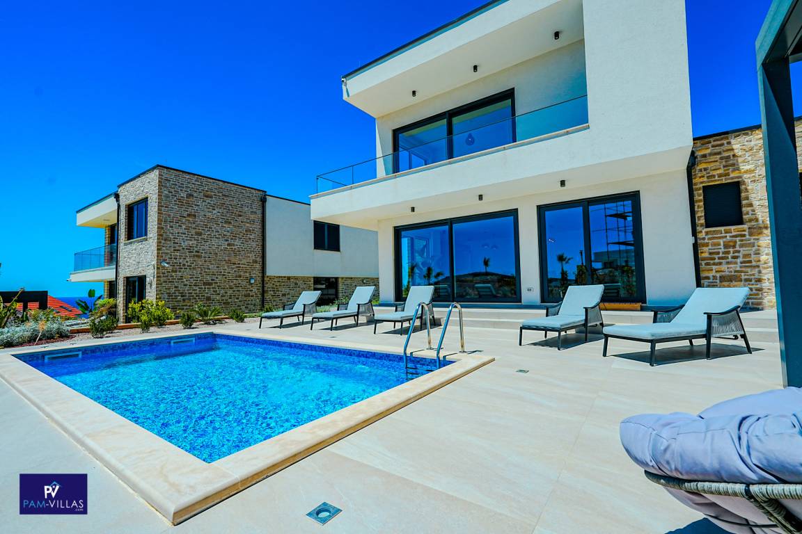 229 M² Villa ∙ 4 Habitaciones ∙ 8 Huéspedes - Primošten