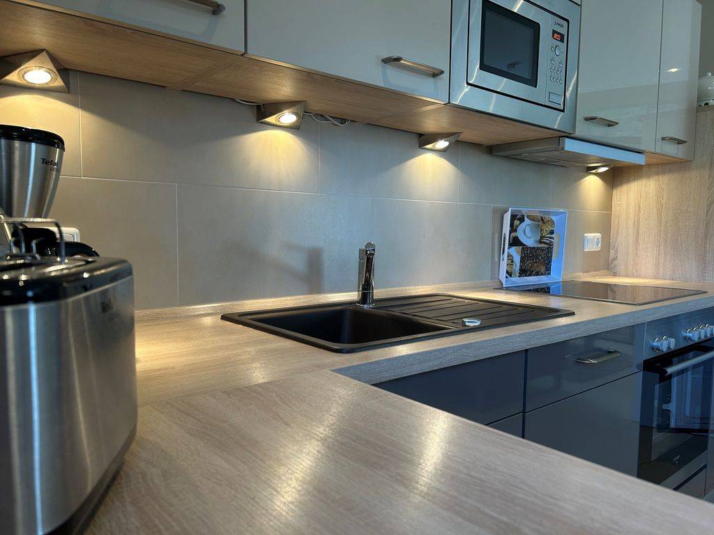 88 M² Ferienwohnung ∙ 2 Schlafzimmer ∙ 4 Gäste - Mecklenburgische Seenplatte