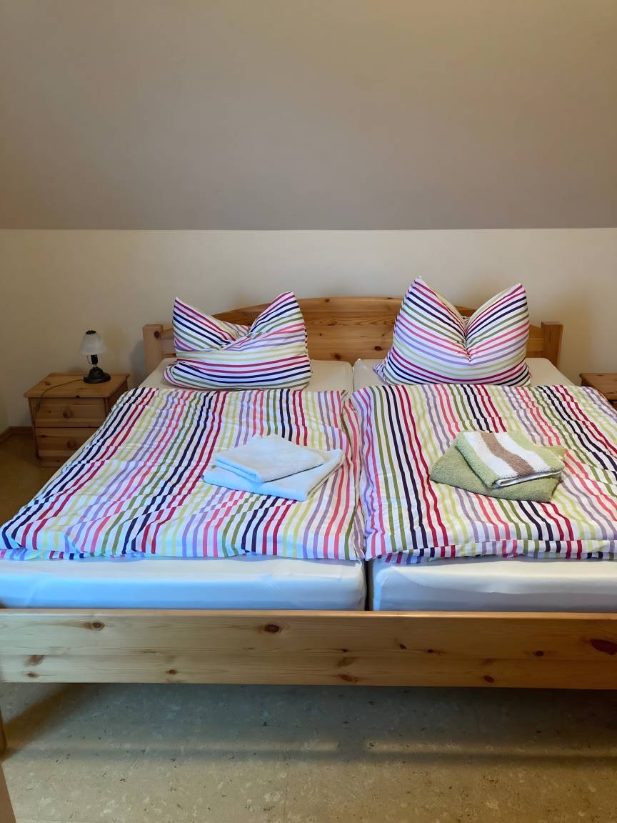 50 M² Ferienwohnung ∙ 1 Schlafzimmer ∙ 4 Gäste - Lauchhammer