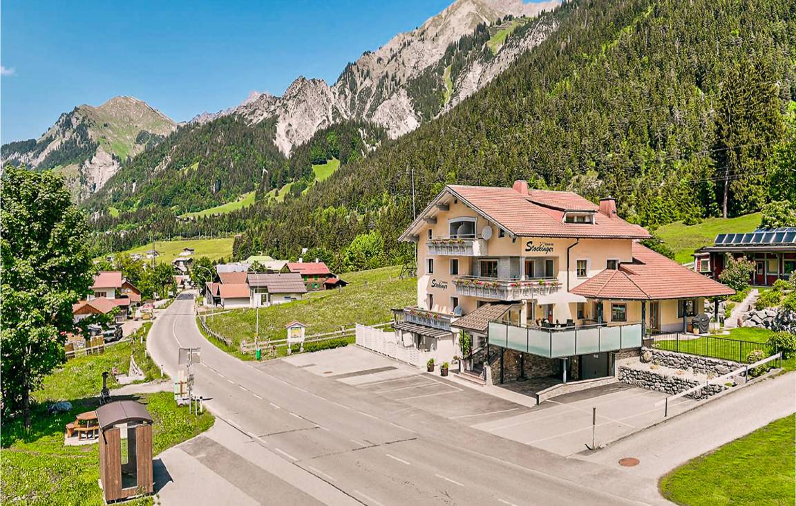 59 M² Ferienwohnung ∙ 2 Schlafzimmer ∙ 4 Gäste - Wald am Arlberg