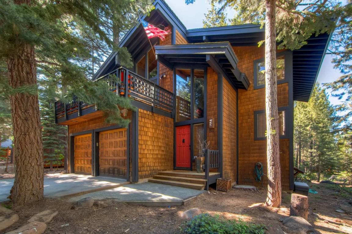 185 M² House ∙ 4 Bedrooms ∙ 10 Guests - Lake Tahoe