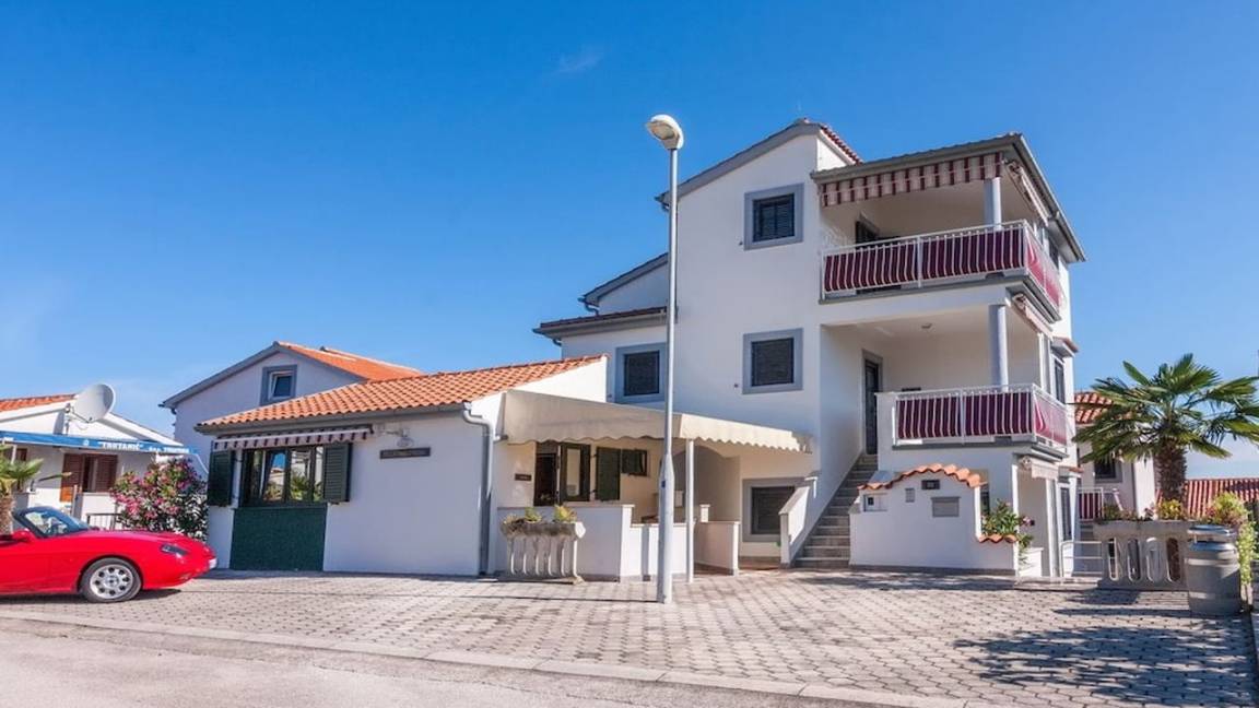 45 M² Ferienhaus ∙ 1 Schlafzimmer ∙ 4 Gäste - Funtana