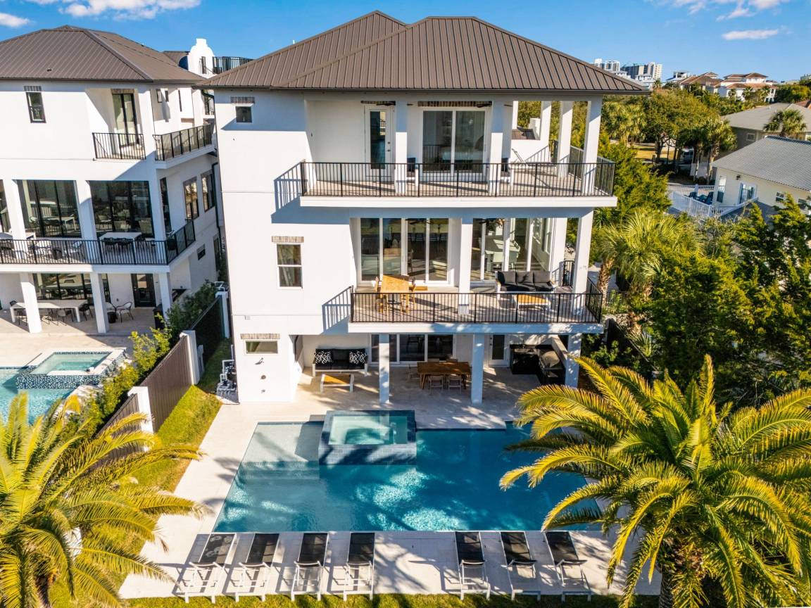 520 M² House ∙ 10 Bedrooms ∙ 28 Guests - Miramar Beach