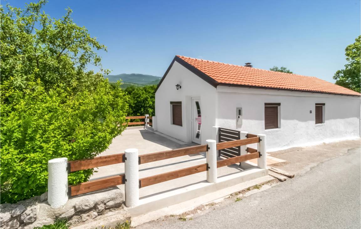 90 M² House ∙ 4 Guests - Klenovica