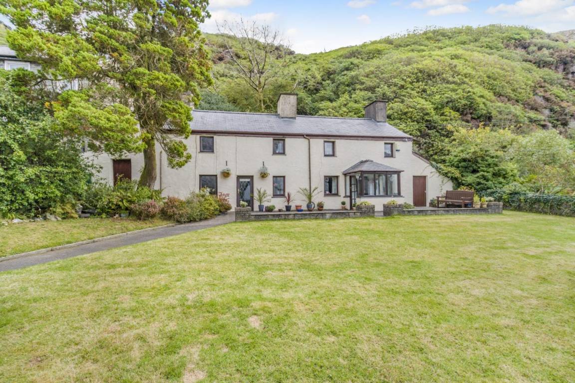 Cottage ∙ 3 Bedrooms ∙ 6 Guests - Betws-y-Coed