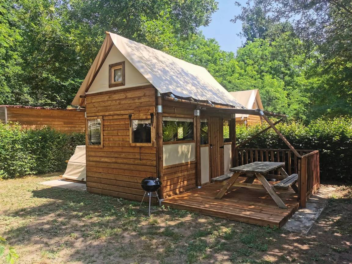 20 M² Mobil-home ∙ 2 Chambres ∙ 4 Personnes - Mâcon