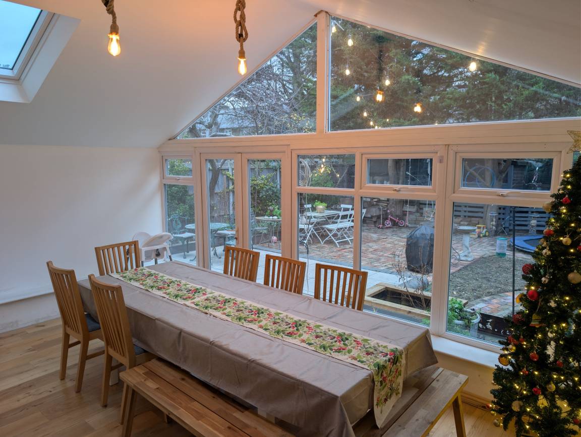 House ∙ 4 Bedrooms ∙ 14 Guests - Chingford