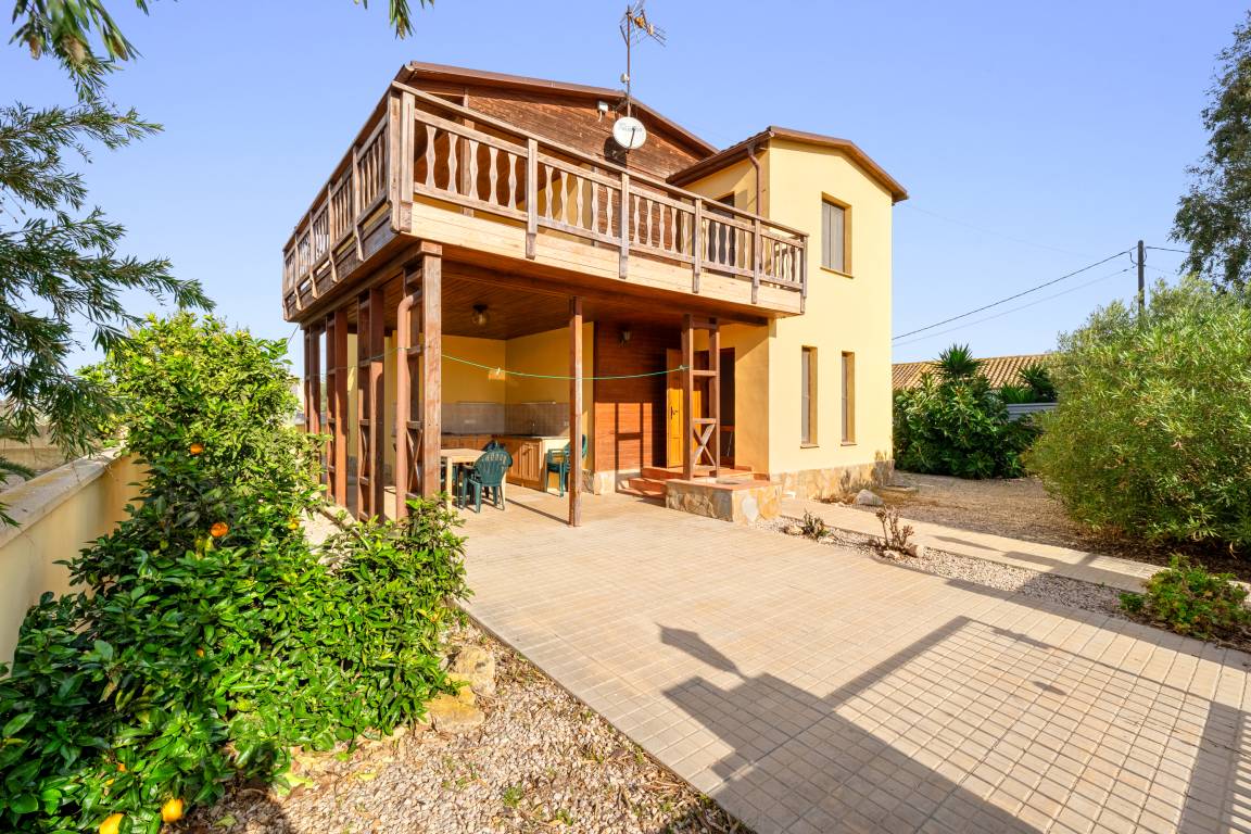 160 M² Ferienhaus ∙ 3 Schlafzimmer ∙ 10 Gäste - Deltebre