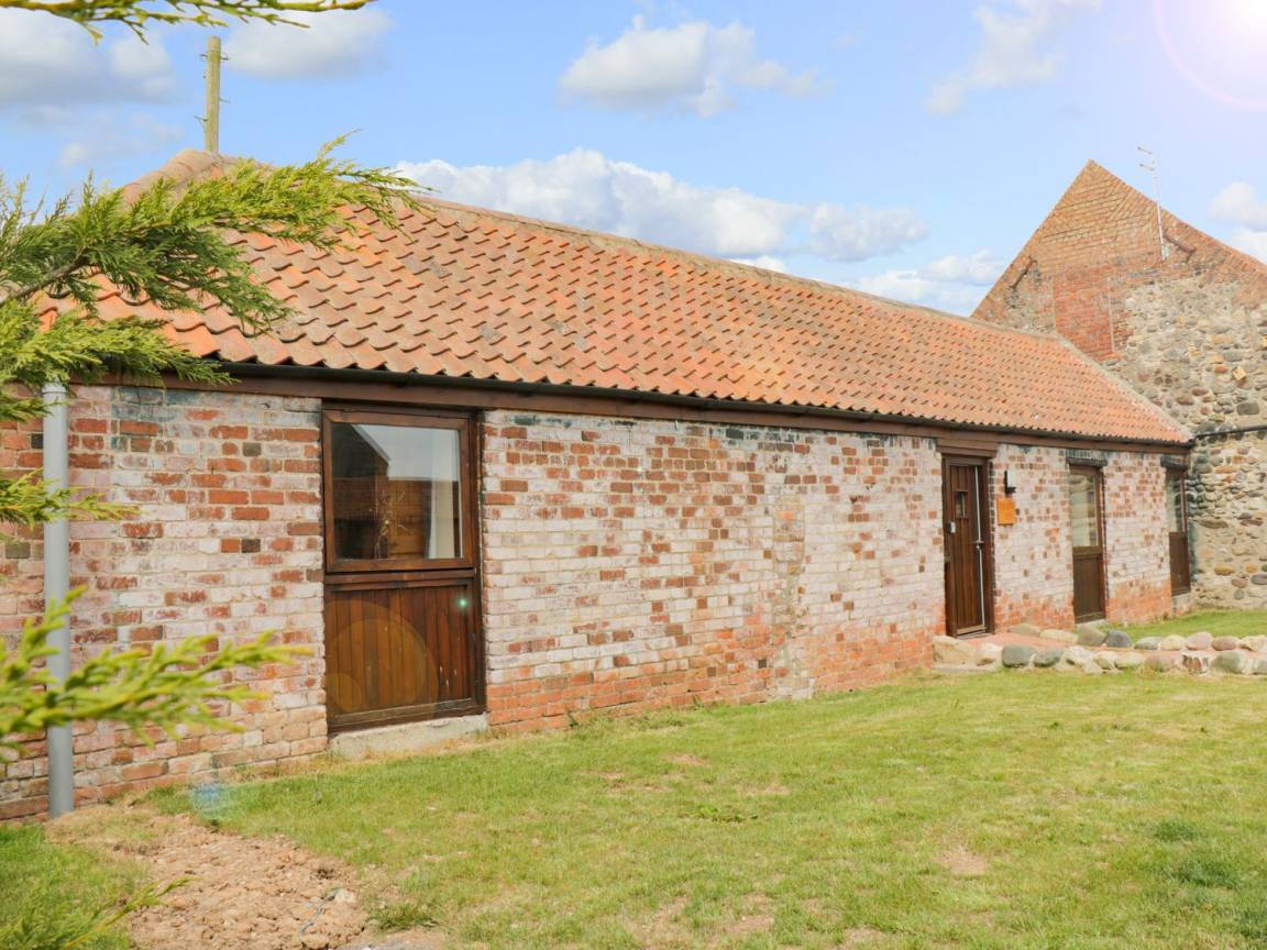 Cottage ∙ 2 Bedrooms ∙ 4 Guests - Withernsea