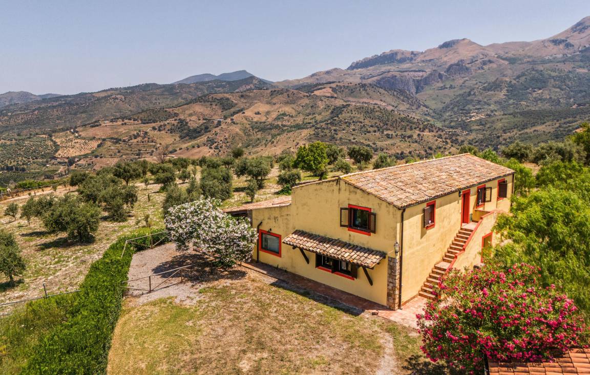 60 M² Appartement ∙ 2 Chambres ∙ 4 Personnes - Cefalù