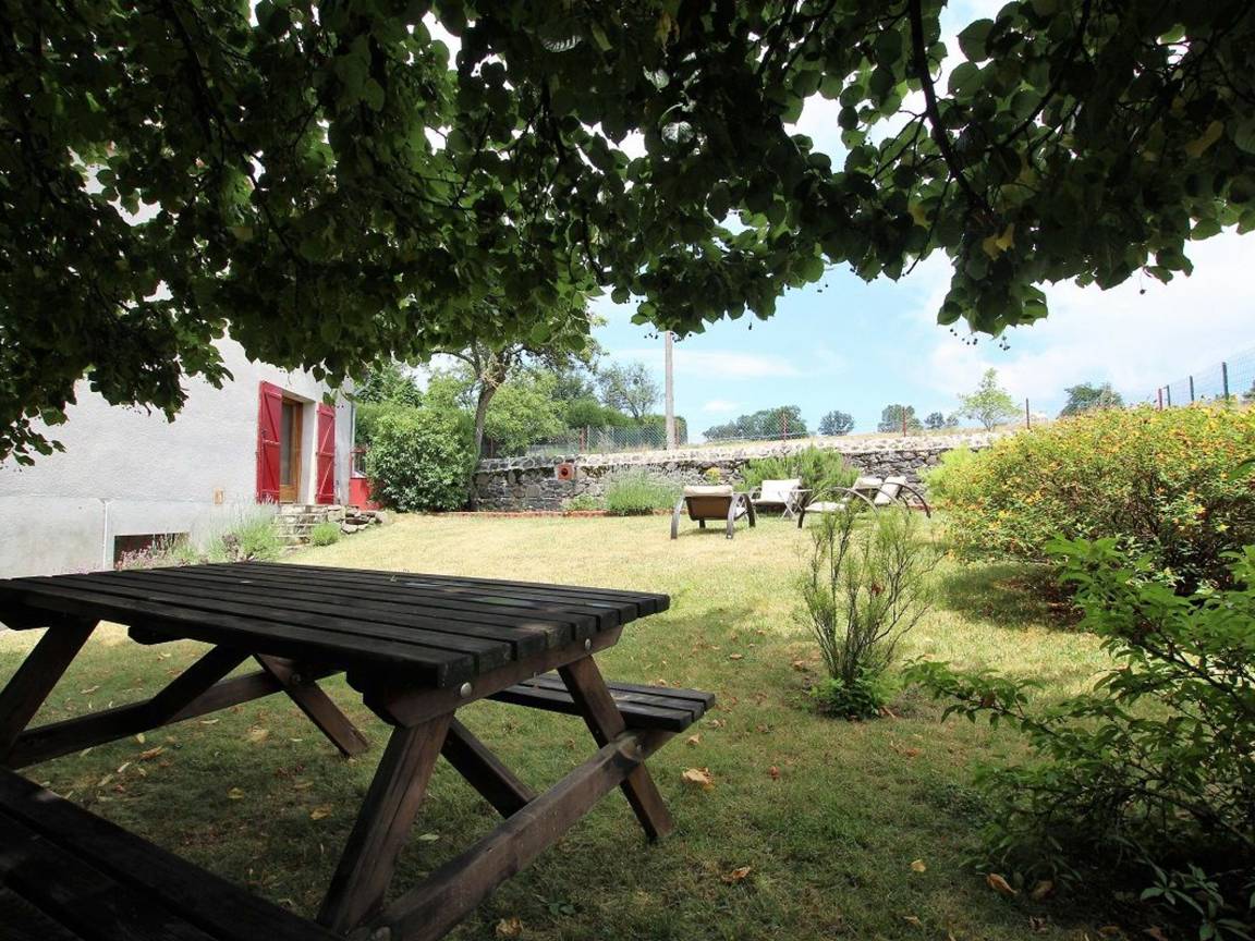 100 M² Cottage ∙ 2 Chambres ∙ 4 Personnes - Haute-Loire
