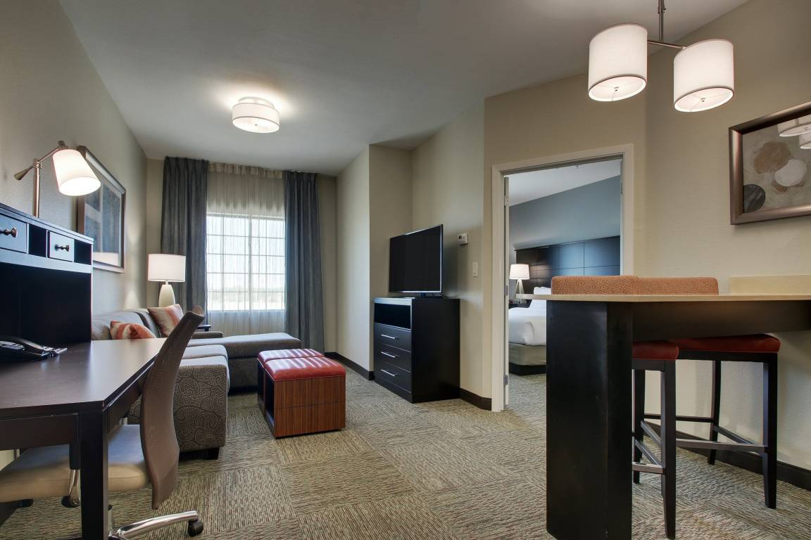 Condo ∙ 1 Bedroom ∙ 3 Guests - Lewisville, TX