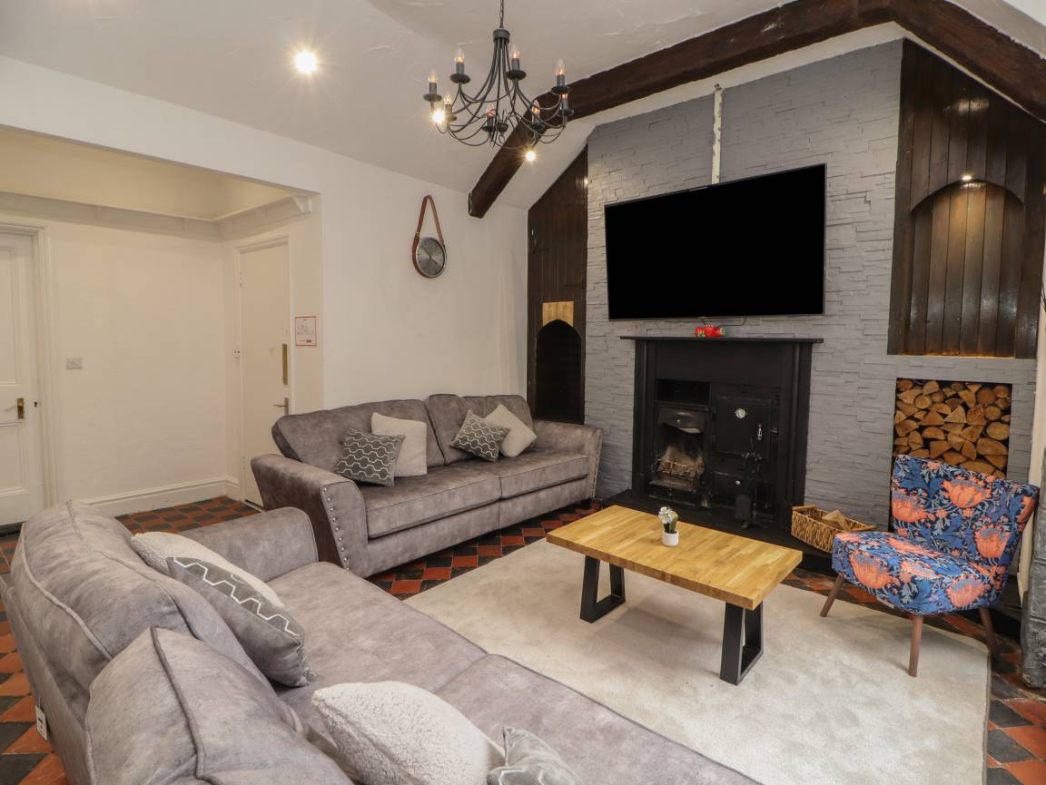 Cottage ∙ 12 Bedrooms ∙ 23 Guests - Ulverston