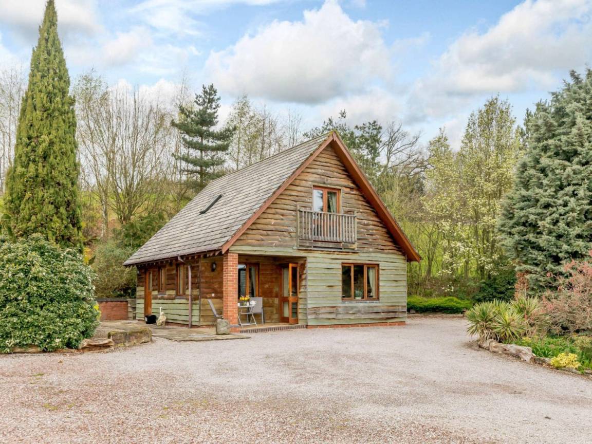 Lodge ∙ 3 Bedrooms ∙ 6 Guests - Worcester