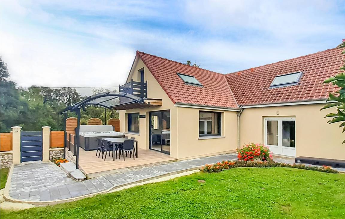 156 M² Maison De Vacances ∙ 4 Chambres ∙ 8 Personnes - Ergny