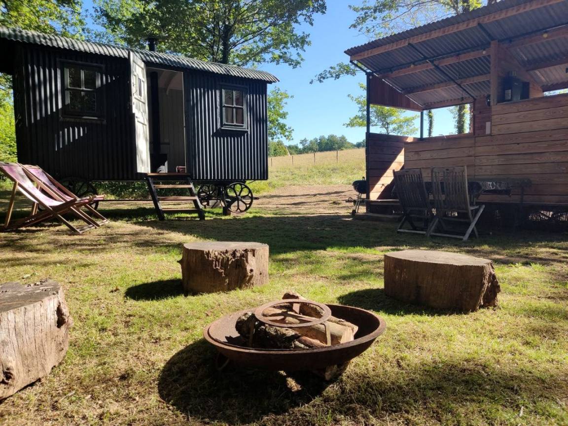 Camping ∙ 1 Slaapkamer ∙ 2 Gasten - Dordogne