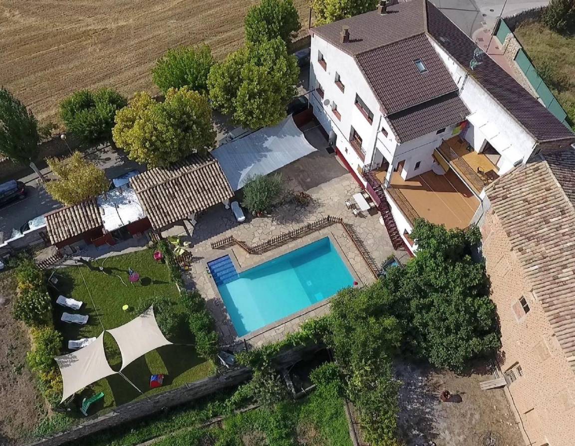 90 M² Huoneisto ∙ 3 Makuuhuonetta ∙ 6 Vierasta - Benabarre
