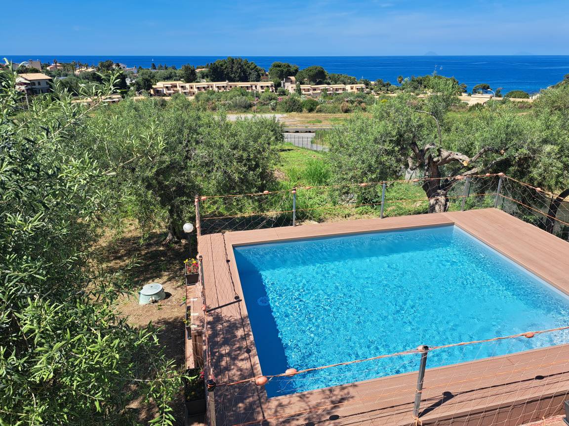 130 M² Villa ∙ 4 Bedrooms ∙ 8 Guests - Cefalù