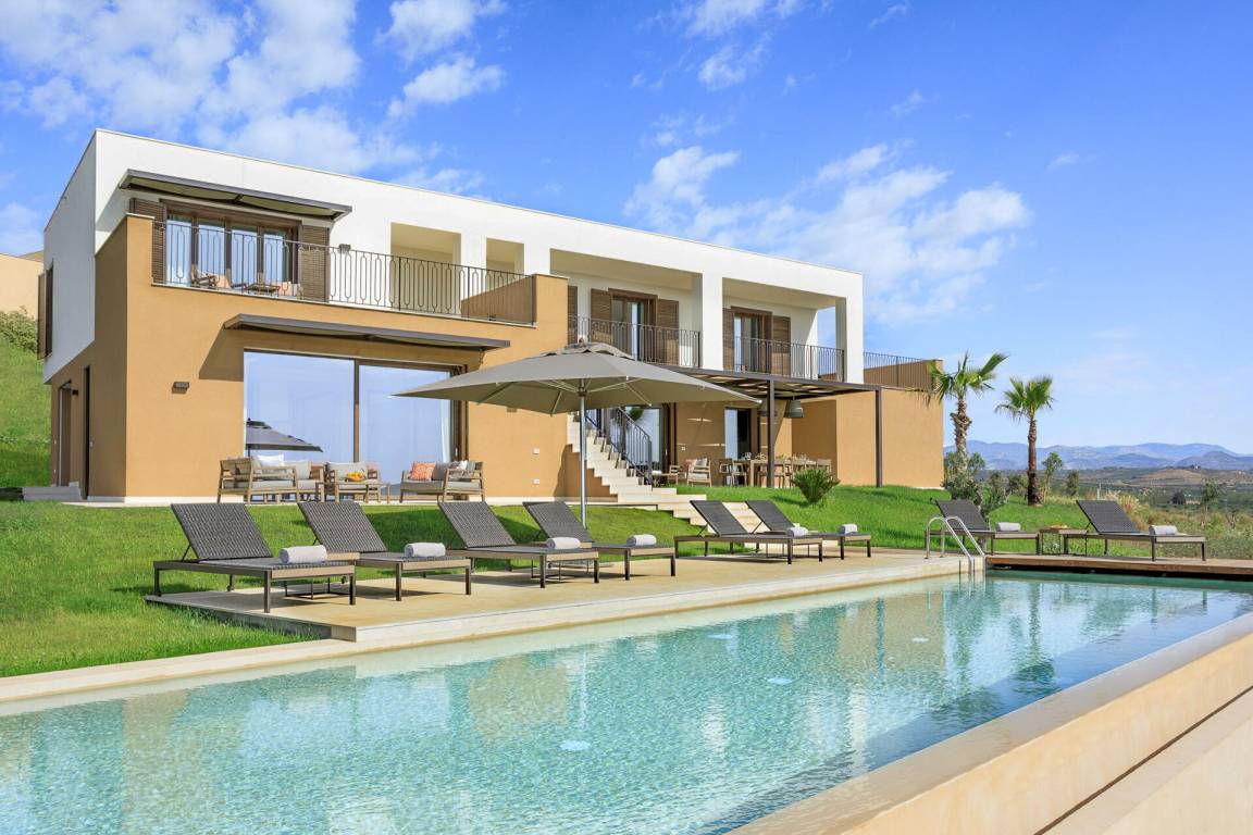 293 M² Villa ∙ 4 Chambres ∙ 8 Personnes - Sciacca