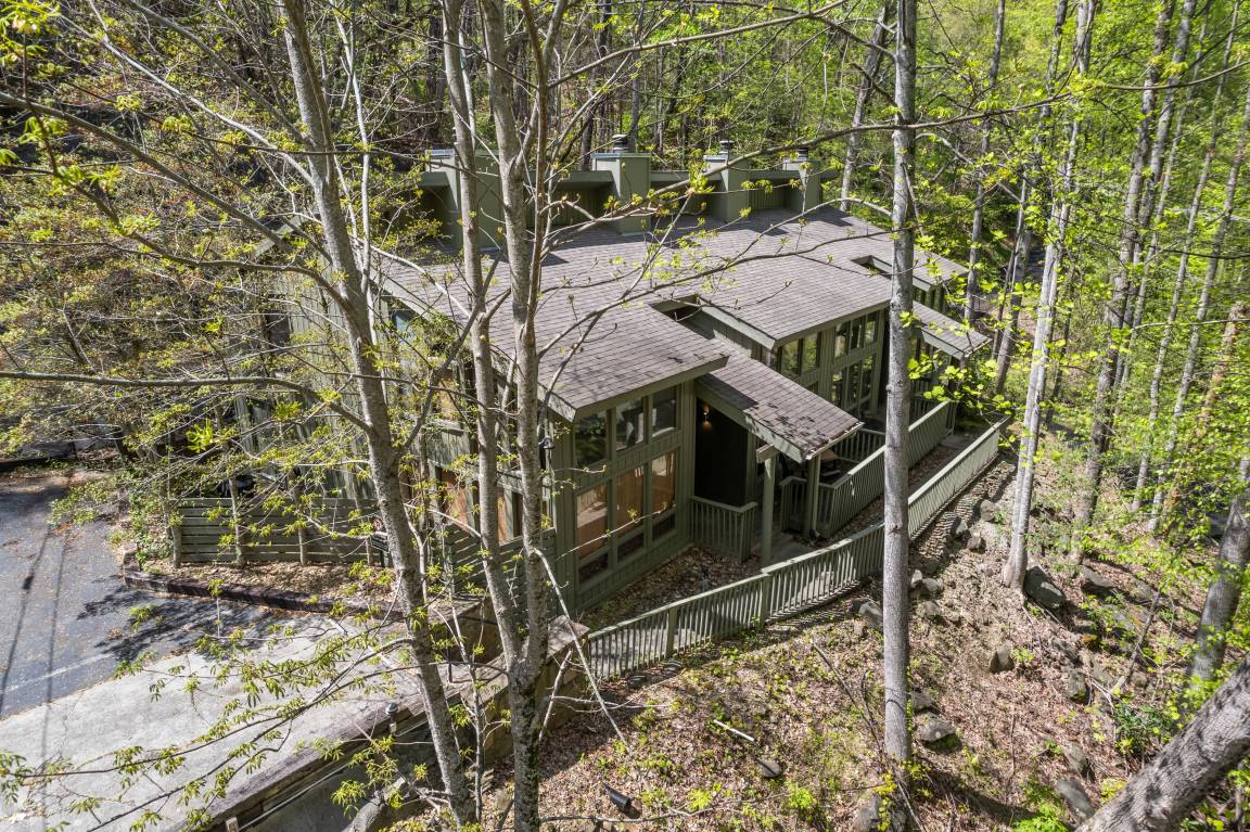 106 M² House ∙ 2 Bedrooms ∙ 5 Guests - Gatlinburg, TN