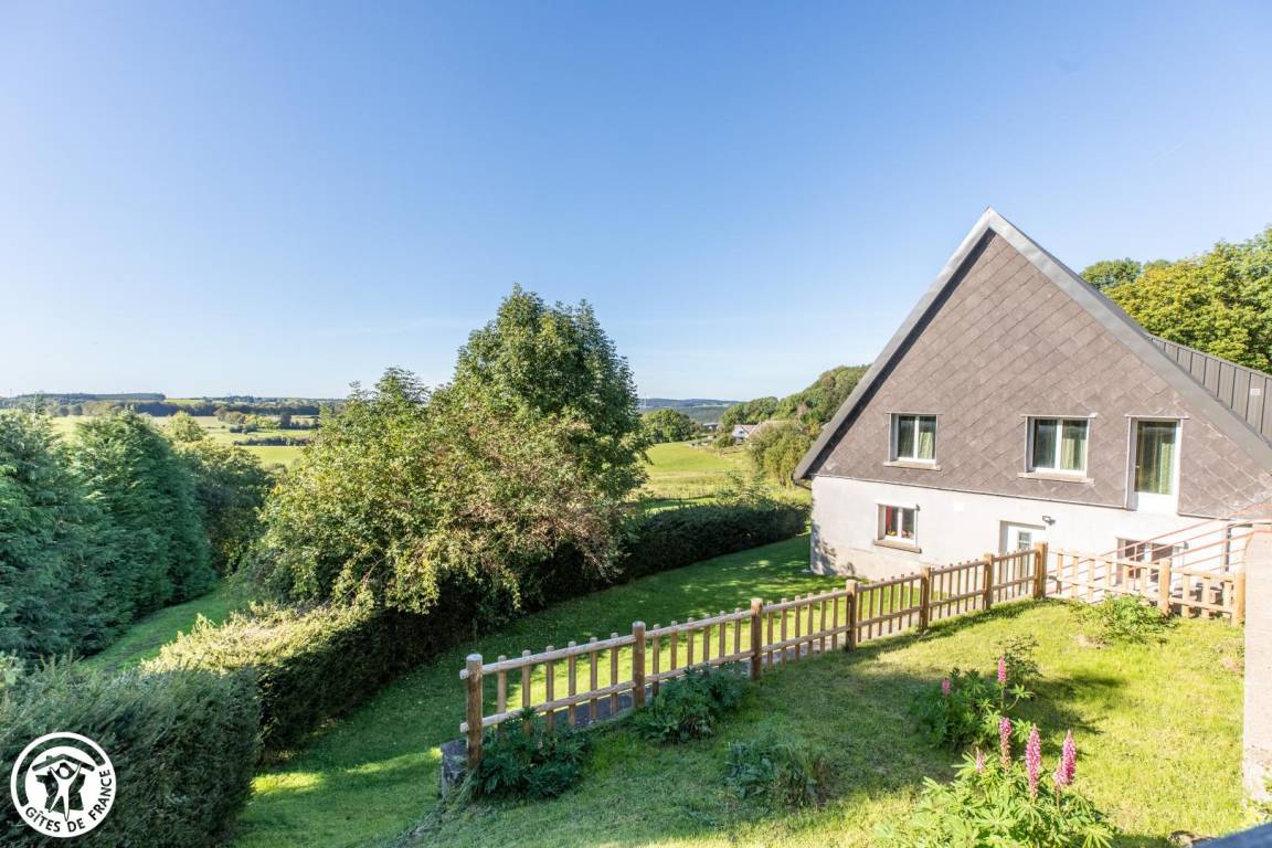 68 M² Gîte ∙ 2 Chambres ∙ 4 Personnes - Orcival