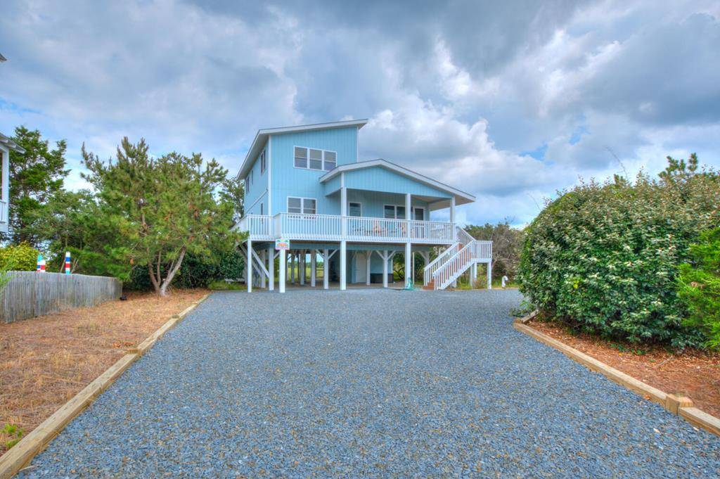 House ∙ 4 Bedrooms ∙ 12 Guests - Holden Beach, NC