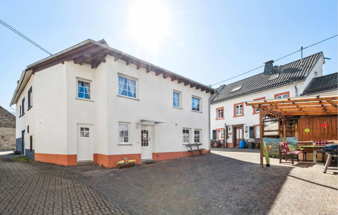 63 M² Ferienhaus ∙ 3 Schlafzimmer ∙ 5 Gäste - Bad Bertrich