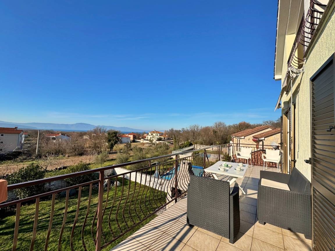 80 M² Ferienwohnung ∙ 2 Schlafzimmer ∙ 4 Gäste - Krk