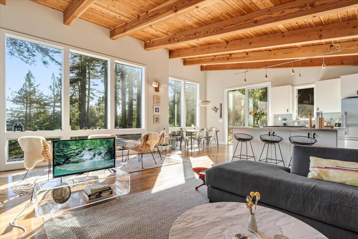 94 M² House ∙ 2 Bedrooms ∙ 4 Guests - Jenner, CA