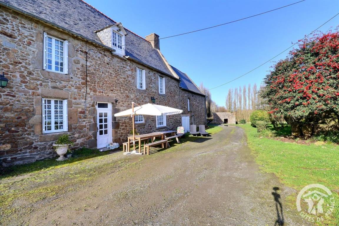 190 M² Gîte ∙ 5 Chambres ∙ 15 Personnes - Ille-et-Vilaine