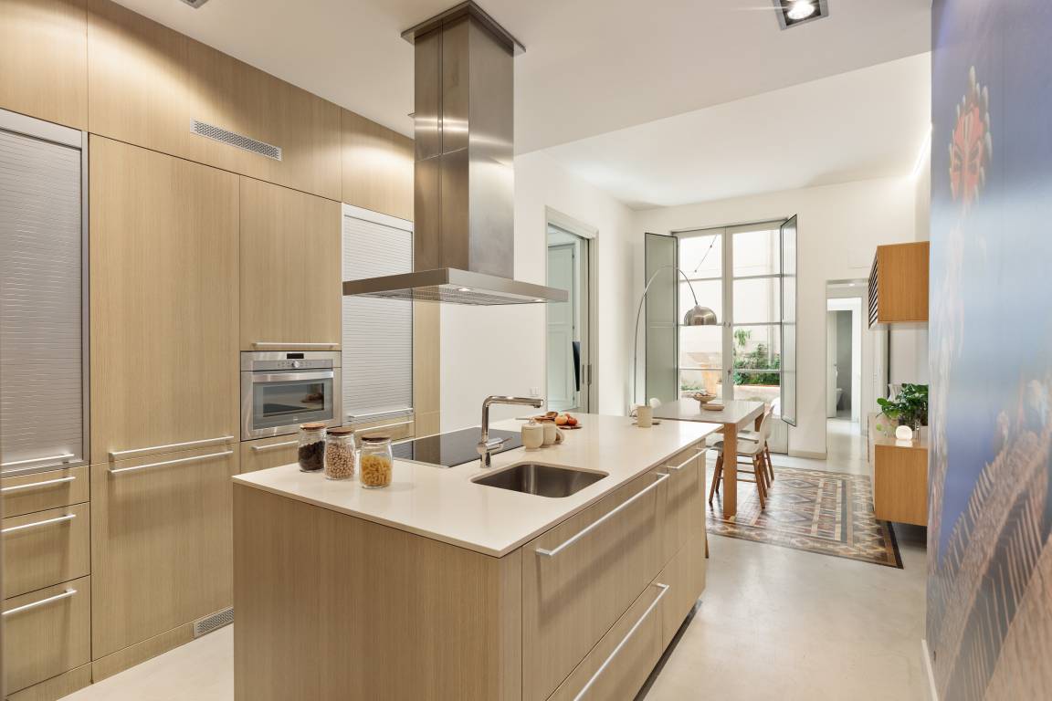 70 M² Appartement ∙ 1 Slaapkamer ∙ 4 Gasten - Barcelona