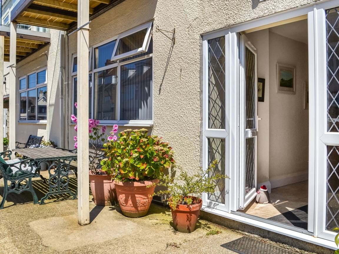 Cottage ∙ 2 Bedrooms ∙ 6 Guests - Bridlington