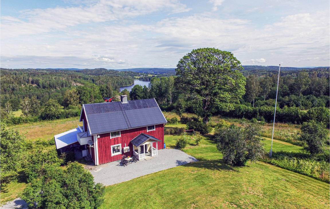 123 M² House ∙ 2 Bedrooms ∙ 6 Guests - Ed