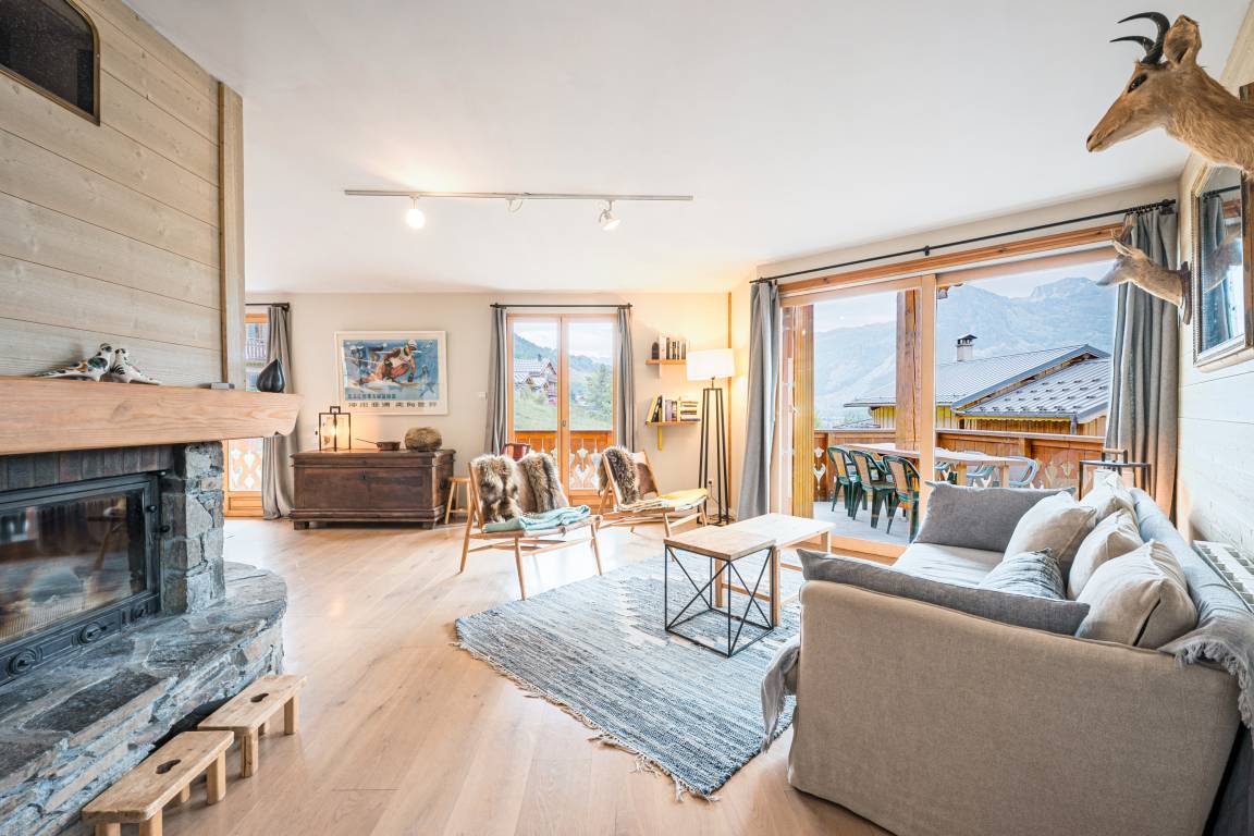 150 M² Mökki ∙ 6 Makuuhuonetta ∙ 14 Vierasta - Savoie