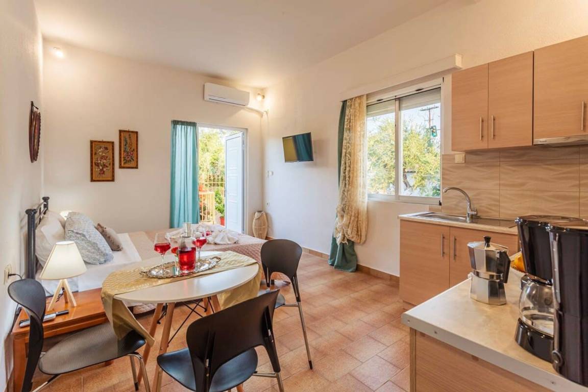 Ferienhaus ∙ 1 Schlafzimmer ∙ 2 Gäste - Kalamata
