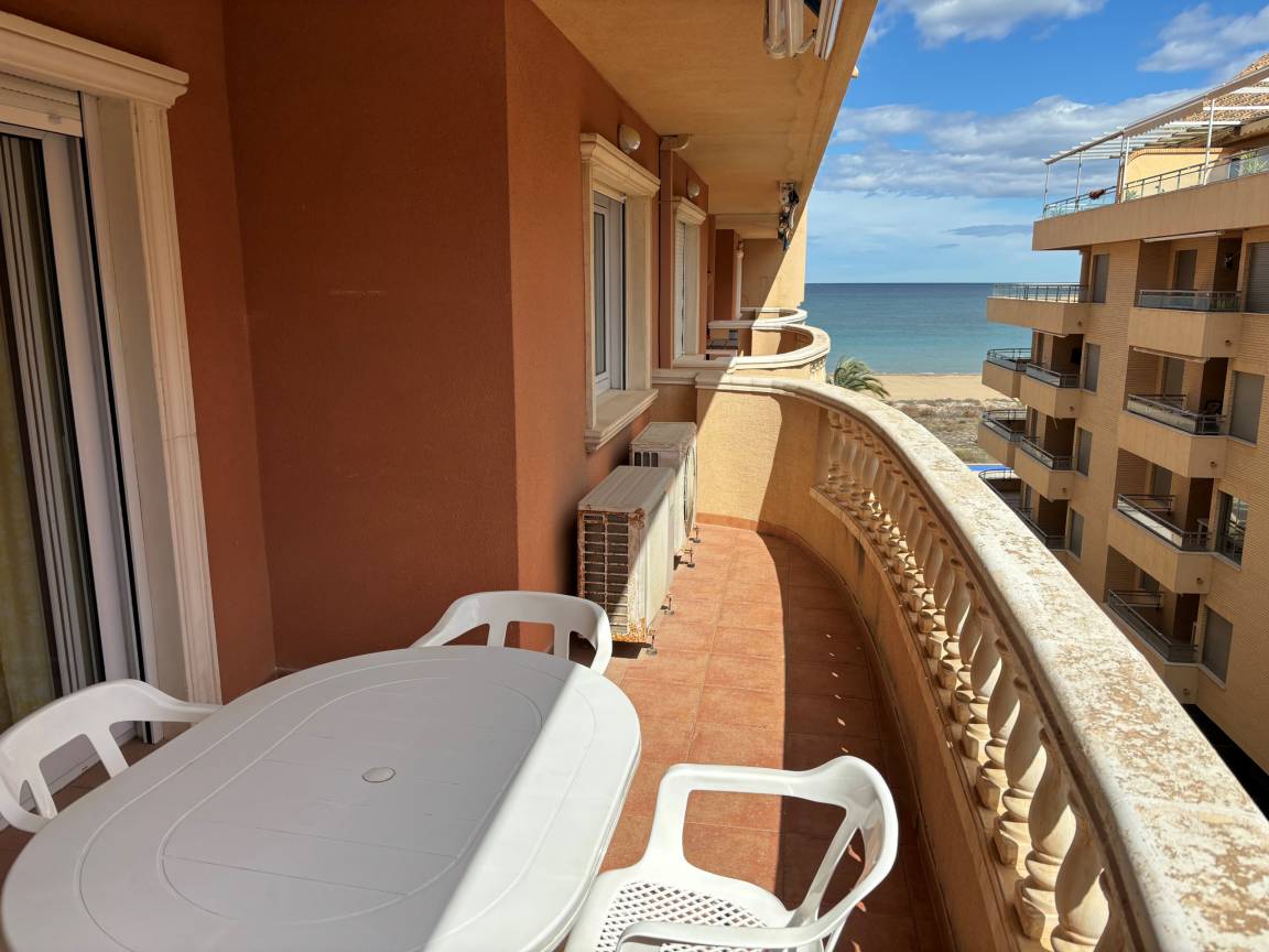 66 M² Apartamento ∙ 2 Habitaciones ∙ 4 Huéspedes - Denia