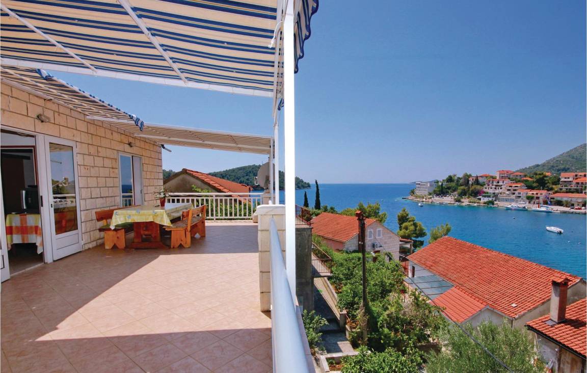 120 M² Apartamento ∙ 4 Habitaciones ∙ 9 Huéspedes - Croatia