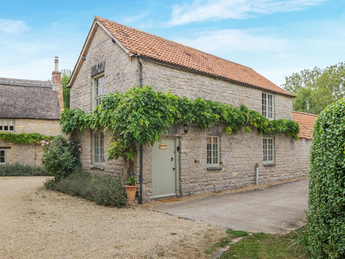 Ferienwohnung ∙ 2 Schlafzimmer ∙ 5 Gäste - Glastonbury