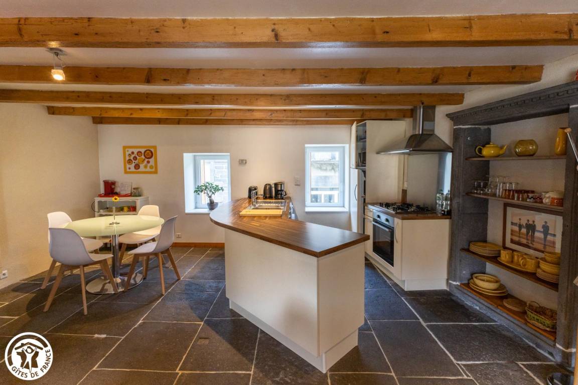 70 M² Gîte ∙ 1 Chambre ∙ 2 Personnes - Puy-de-Dôme