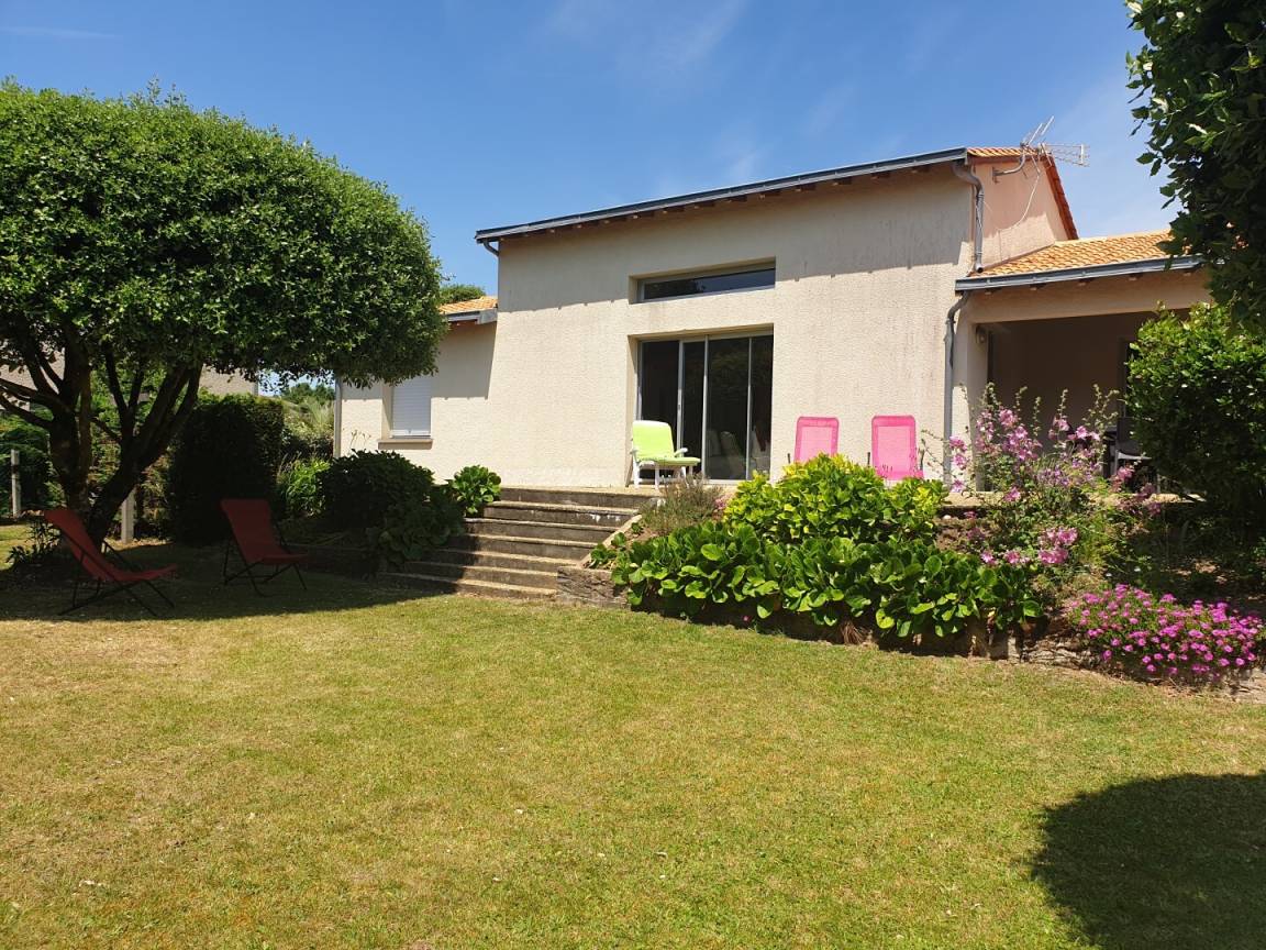 120 M² Maison De Vacances ∙ 3 Chambres ∙ 10 Personnes - Saujon