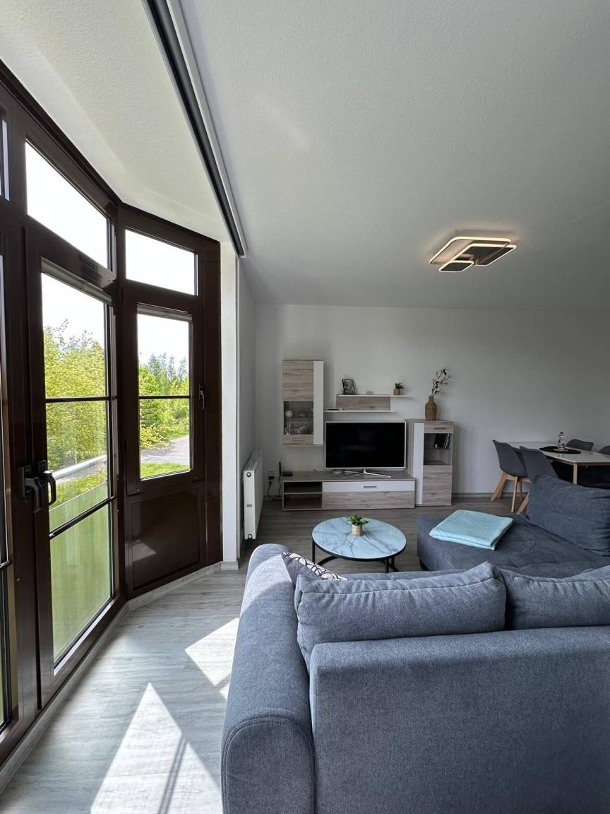 40 M² Ferienwohnung ∙ 1 Schlafzimmer ∙ 2 Gäste - Gera