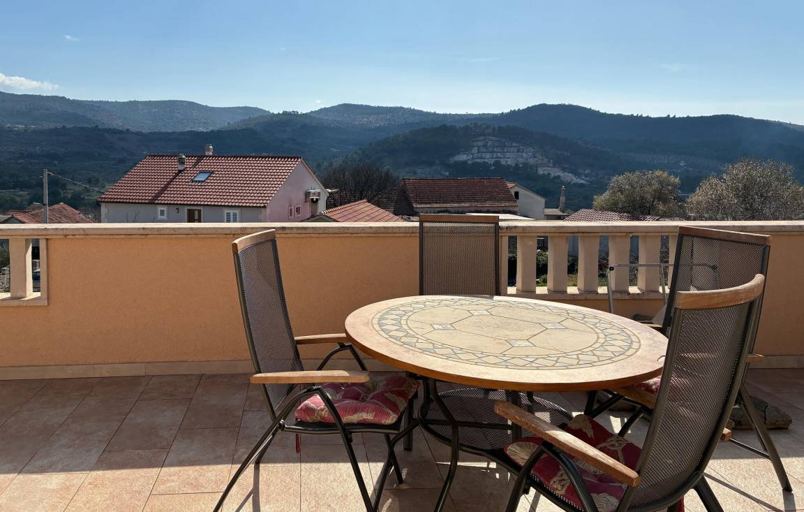 60 M² Ferienwohnung ∙ 2 Schlafzimmer ∙ 4 Gäste - Postira
