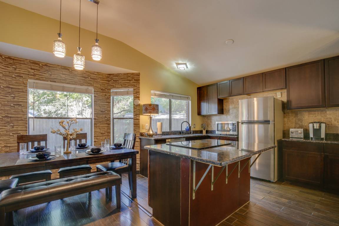 222 M² House ∙ 5 Bedrooms ∙ 10 Guests - Stone Oak - San Antonio
