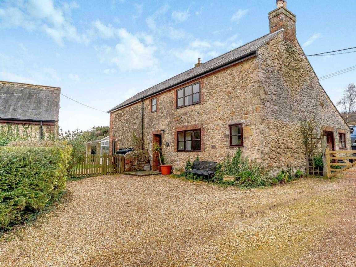 Cottage ∙ 3 Bedrooms ∙ 6 Guests - Isle of Wight