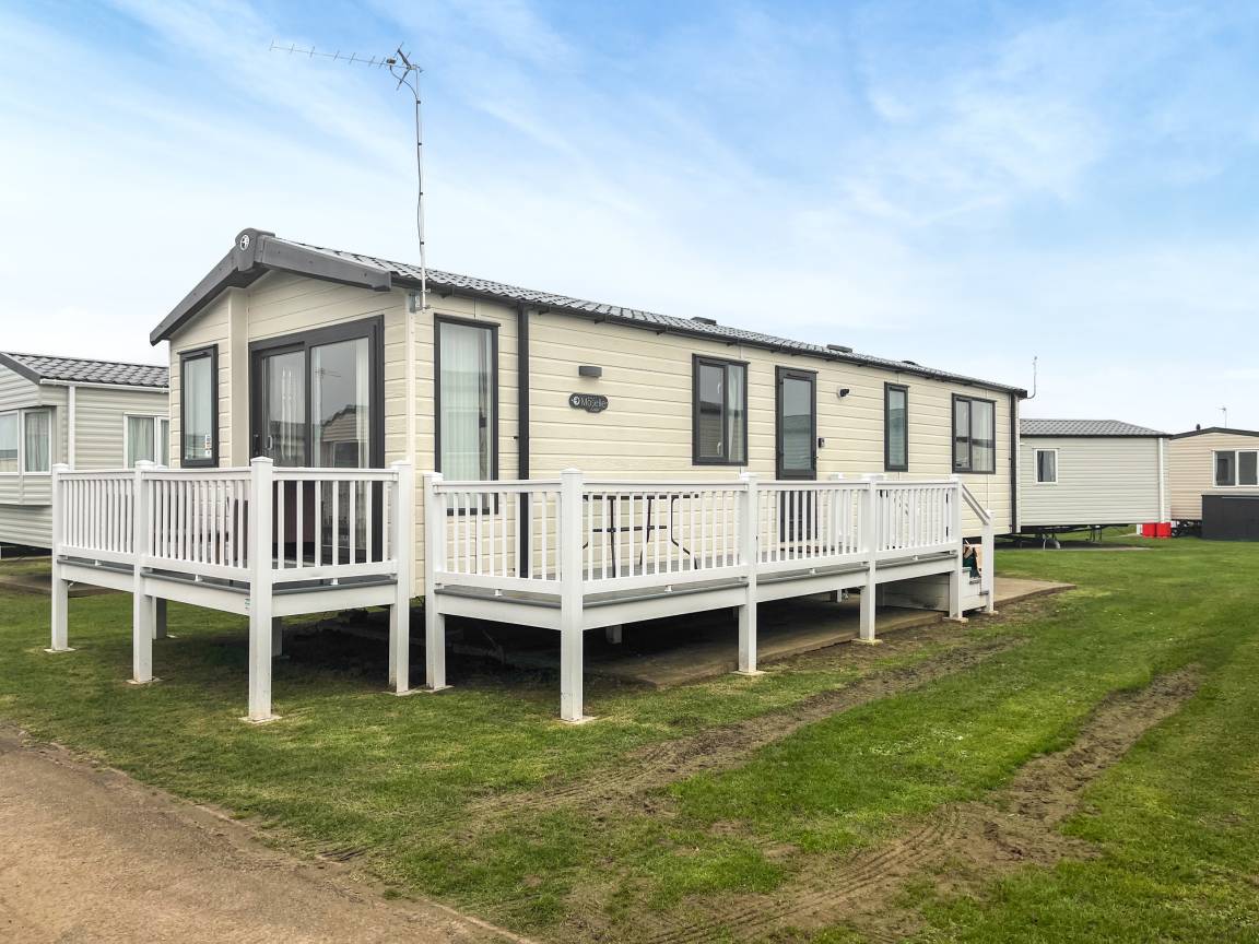 Cottage ∙ 2 Bedrooms ∙ 6 Guests - Lowestoft