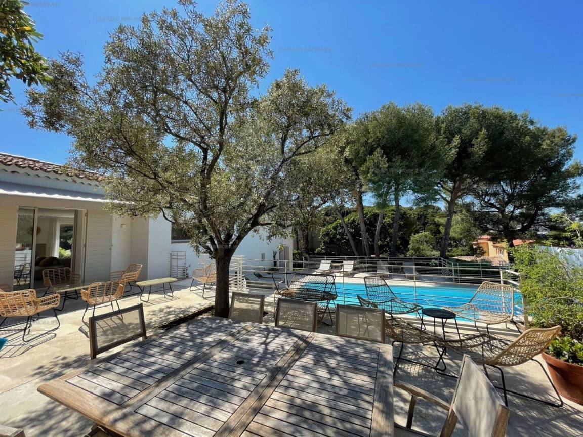 210 M² Casa Vacanza ∙ 5 Camere Da Letto ∙ 10 Ospiti - Sanary-sur-Mer