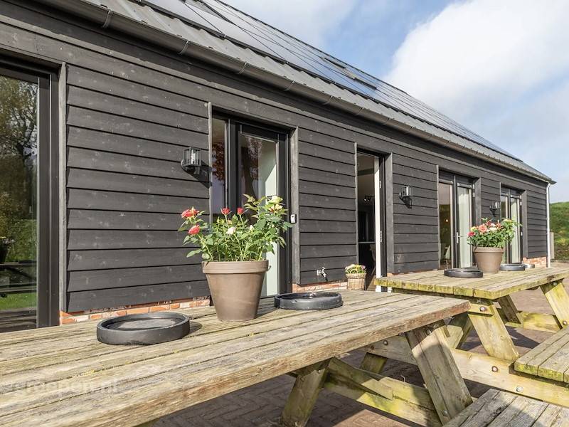 Maison De Vacances ∙ 9 Chambres ∙ 18 Personnes - Oss